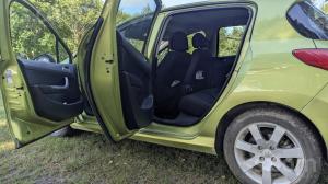 Green Peugeot 307 2007 in Talsi, with an engine capacity of 1.60 L and mileage of 209 thousand km for 900 €, photo 6 on AUTOMOTO.COM.LV