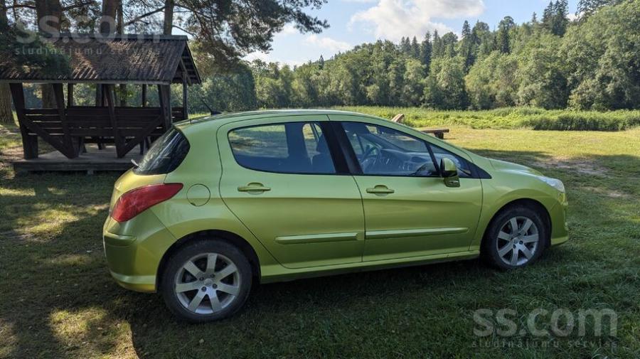 Green Peugeot 307 2007 in Talsi, with an engine capacity of 1.60 L and mileage of 209 thousand km for 900 €, photo 7 on AUTOMOTO.COM.LV