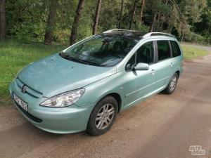 Green Peugeot 307 2004 in Ukmerge, with an engine capacity of 1.60 L and mileage of 303 thousand km for 440 €, photo 1 on AUTOMOTO.COM.LV