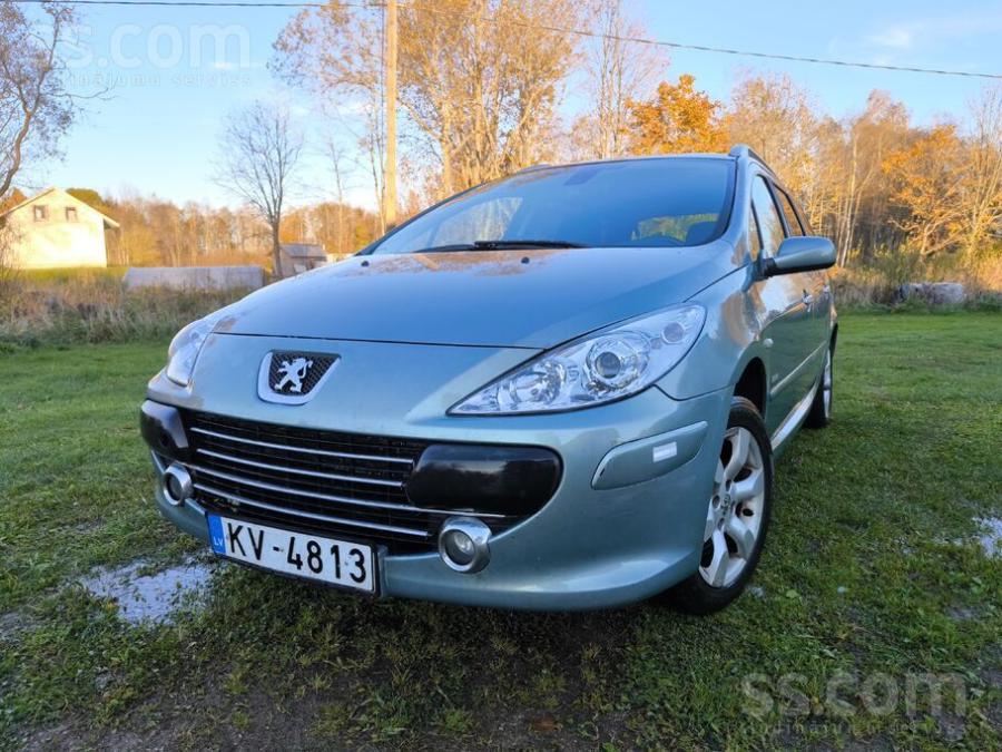 Green Peugeot 307 2005 in Riga, with an engine capacity of 1.60 L and mileage of 290 thousand km for 1450 €, photo 1 on AUTOMOTO.COM.LV