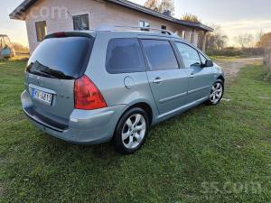 Green Peugeot 307 2005 in Riga, with an engine capacity of 1.60 L and mileage of 290 thousand km for 1450 €, photo 4 on AUTOMOTO.COM.LV