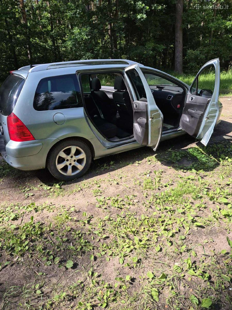 Zaļš Peugeot 307 2005 Mažeikiai, ar dzinēja tilpumu 2.00 L un nobraukumu 3600 tūkst. km par 750 €, foto 4 vietnē AUTOMOTO.COM.LV