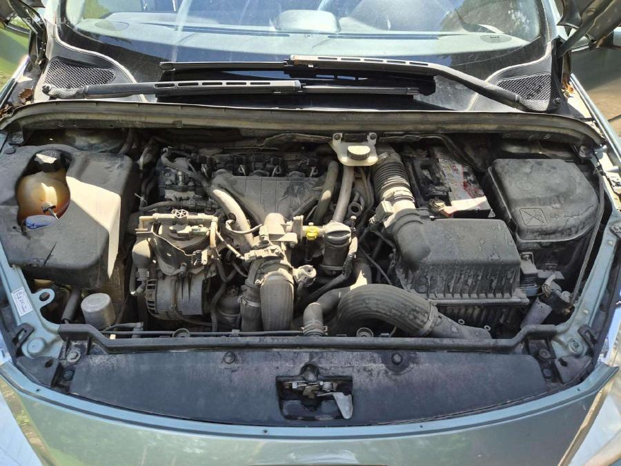 Zaļš Peugeot 307 2005 Mažeikiai, ar dzinēja tilpumu 2.00 L un nobraukumu 3600 tūkst. km par 750 €, foto 6 vietnē AUTOMOTO.COM.LV