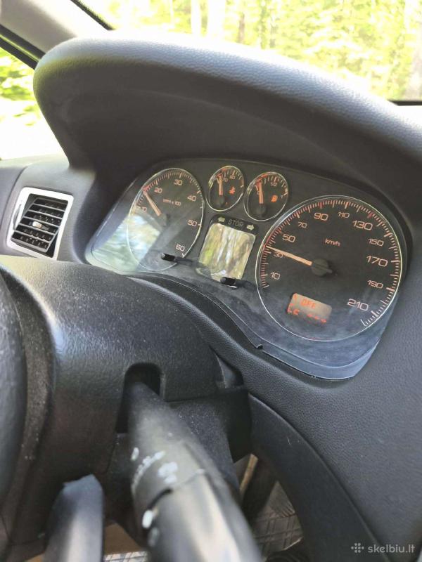 Green Peugeot 307 2005 in Mazeikiai, with an engine capacity of 2.00 L and mileage of 3600 thousand km for 750 €, photo 6 on AUTOMOTO.COM.LV