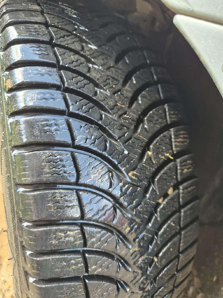 Zaļš Peugeot 307 2005 Mažeikiai, ar dzinēja tilpumu 2.00 L un nobraukumu 3600 tūkst. km par 750 €, foto 9 vietnē AUTOMOTO.COM.LV