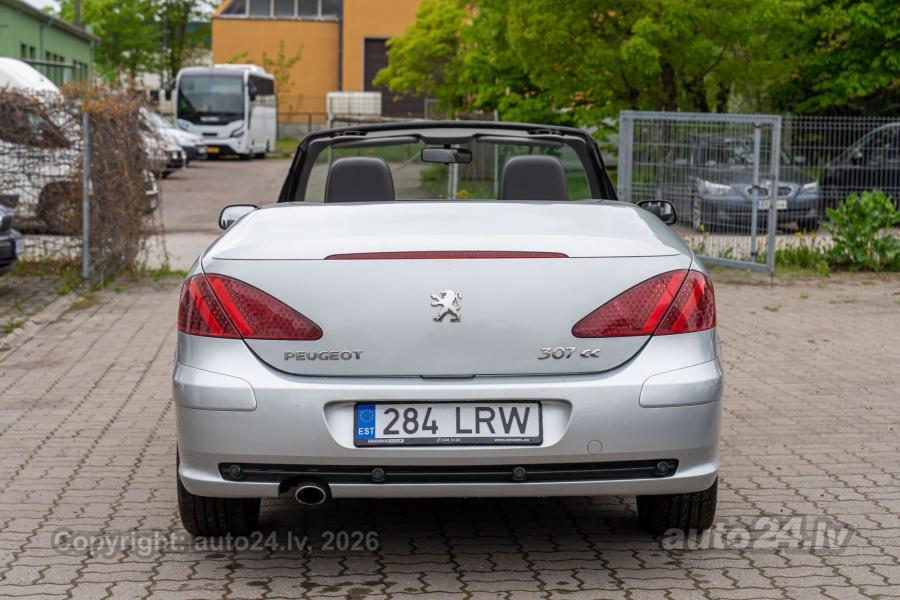 Pelēks Peugeot 307 2004 Tallina, ar dzinēja tilpumu 2.00 L un nobraukumu 190 tūkst. km par 3200 €, foto 6 vietnē AUTOMOTO.COM.LV