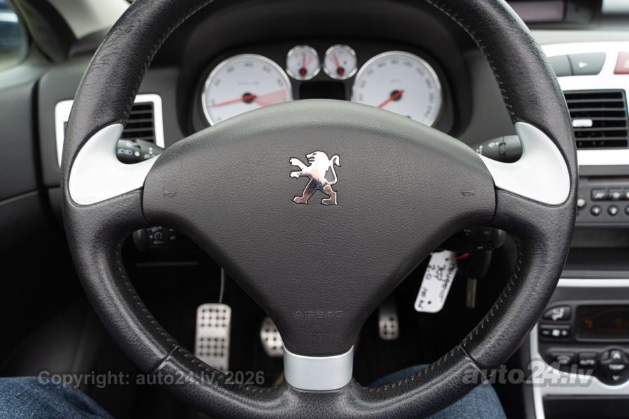 Pelēks Peugeot 307 2004 Tallina, ar dzinēja tilpumu 2.00 L un nobraukumu 190 tūkst. km par 3200 €, foto 24 vietnē AUTOMOTO.COM.LV