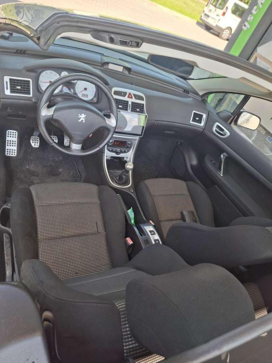 Pelēks Peugeot 307 2004 Jurbarkas, ar dzinēja tilpumu 2.00 L un nobraukumu 141 tūkst. km par 2700 €, foto 16 vietnē AUTOMOTO.COM.LV