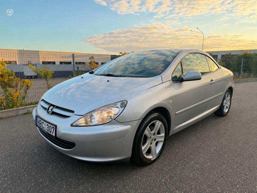 Grey Peugeot 307 2004 in Vilnius, with an engine capacity of 1.59 L and mileage of 159 thousand km for 1600 €, photo 1 on AUTOMOTO.COM.LV