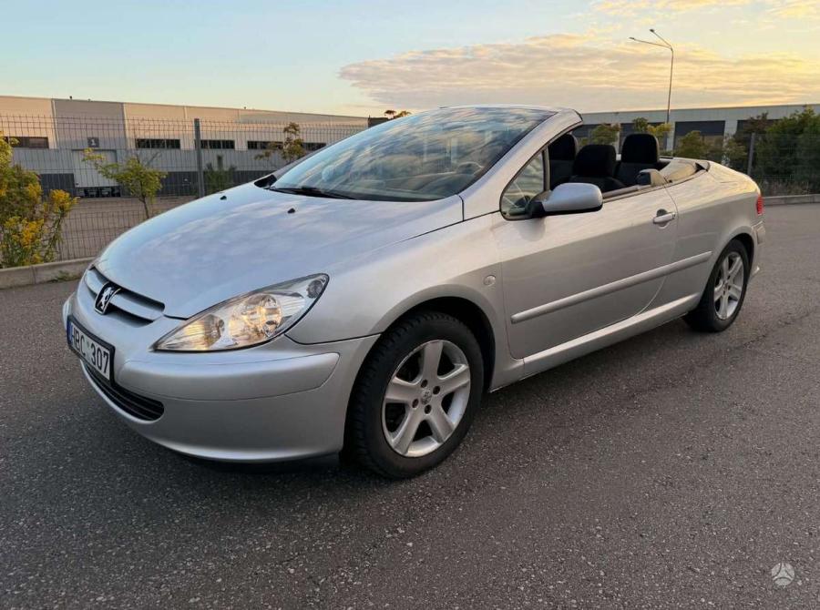 Grey Peugeot 307 2004 in Vilnius, with an engine capacity of 1.59 L and mileage of 159 thousand km for 1600 €, photo 4 on AUTOMOTO.COM.LV