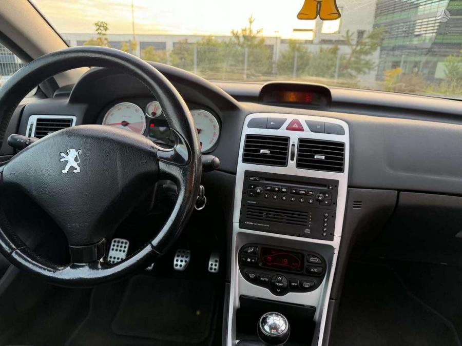 Grey Peugeot 307 2004 in Vilnius, with an engine capacity of 1.59 L and mileage of 159 thousand km for 1600 €, photo 9 on AUTOMOTO.COM.LV