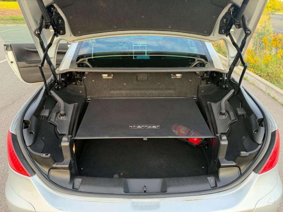 Grey Peugeot 307 2004 in Vilnius, with an engine capacity of 1.59 L and mileage of 159 thousand km for 1600 €, photo 11 on AUTOMOTO.COM.LV