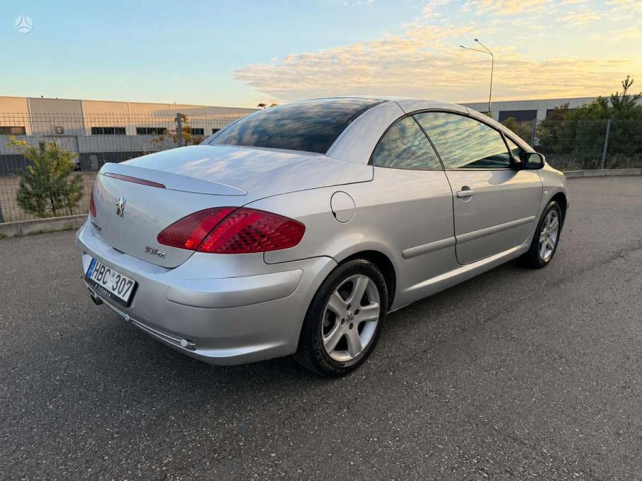 Grey Peugeot 307 2004 in Vilnius, with an engine capacity of 1.59 L and mileage of 159 thousand km for 1600 €, photo 12 on AUTOMOTO.COM.LV
