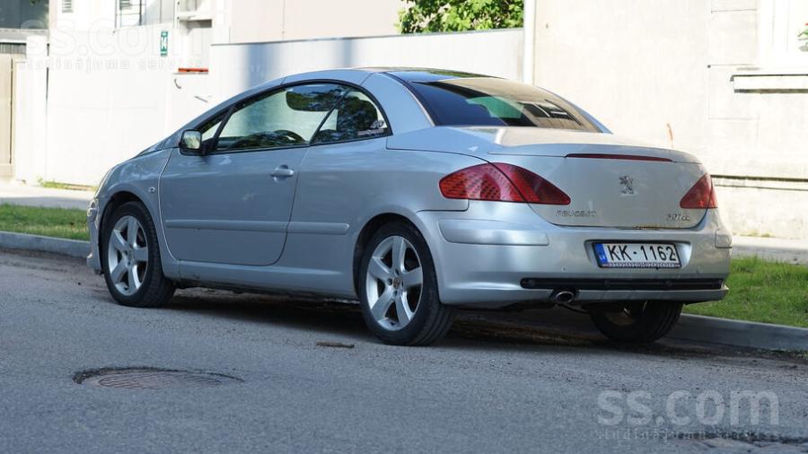 Pelēks Peugeot 307 2006 Liepāja, ar dzinēja tilpumu 2.00 L un nobraukumu 162 tūkst. km par 2000 €, foto 3 vietnē AUTOMOTO.COM.LV