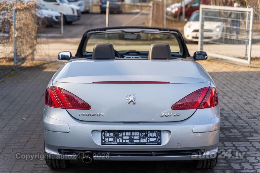 Grey Peugeot 307 2004 in Tallinn, with an engine capacity of 2.00 L and mileage of 190 thousand km for 3200 €, photo 6 on AUTOMOTO.COM.LV