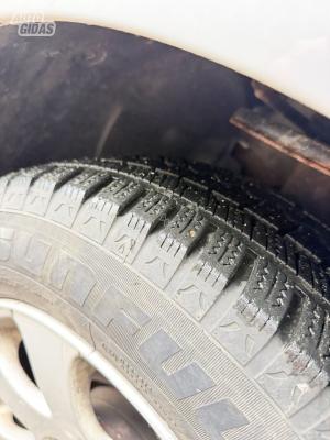 Pelēks Peugeot 307 2001 Jurbarkas, ar dzinēja tilpumu 2.00 L un nobraukumu 252 tūkst. km par 480 €, foto 11 vietnē AUTOMOTO.COM.LV
