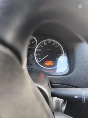 Grey Peugeot 307 2001 in Kaunas, with an engine capacity of 2.00 L and mileage of 268 thousand km for 550 €, photo 7 on AUTOMOTO.COM.LV