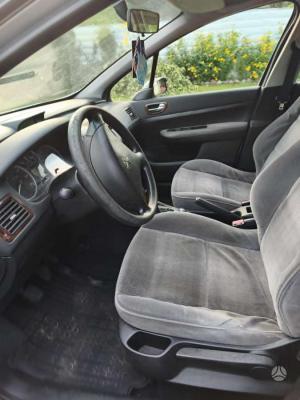 Grey Peugeot 307 2001 in Kaunas, with an engine capacity of 2.00 L and mileage of 268 thousand km for 550 €, photo 8 on AUTOMOTO.COM.LV