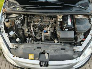 Grey Peugeot 307 2001 in Kaunas, with an engine capacity of 2.00 L and mileage of 268 thousand km for 550 €, photo 11 on AUTOMOTO.COM.LV