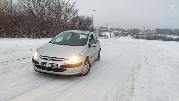 Серый Пежо 307 2002 в Вильнюс, объемом двигателя 1.60 л и пробегом 213 тыс. км за 550 €, фото 3 на AUTOMOTO.COM.LV