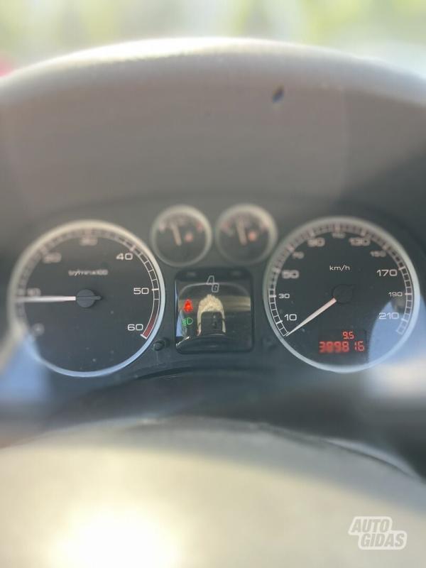 Серый Пежо 307 2002 в Паневежис, объемом двигателя 2.00 л и пробегом 390 тыс. км за 700 €, фото 7 на AUTOMOTO.COM.LV
