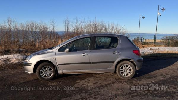Grey Peugeot 307 2003 in Tallinn, with an engine capacity of 1.60 L and mileage of 200 thousand km for 2000 €, photo 11 on AUTOMOTO.COM.LV