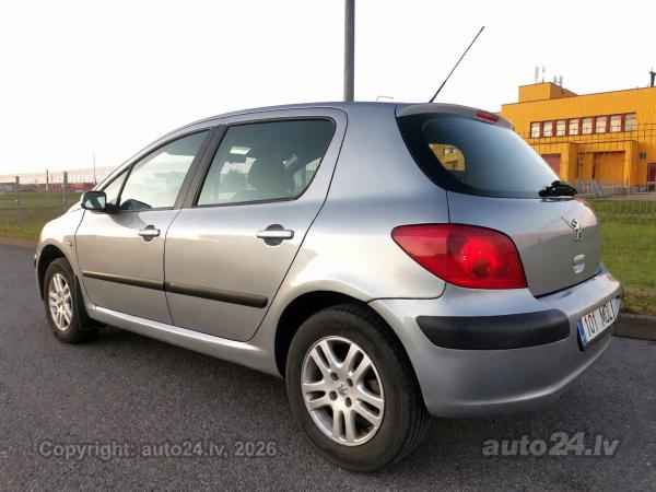 Grey Peugeot 307 2003 in Tartu, with an engine capacity of 1.60 L and mileage of 195 thousand km for 1100 €, photo 4 on AUTOMOTO.COM.LV