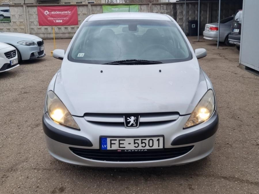 Pelēks Peugeot 307 2003 Rīga, ar dzinēja tilpumu 1.40 L un nobraukumu 296 tūkst. km par 1100 €, foto 6 vietnē AUTOMOTO.COM.LV