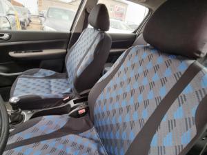 Pelēks Peugeot 307 2003 Rīga, ar dzinēja tilpumu 1.40 L un nobraukumu 296 tūkst. km par 1100 €, foto 14 vietnē AUTOMOTO.COM.LV