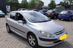 Pelēks Peugeot 307 2003 Kauņa, ar dzinēja tilpumu 1.60 L un nobraukumu 220 tūkst. km par 899 €, foto  vietnē AUTOMOTO.COM.LV