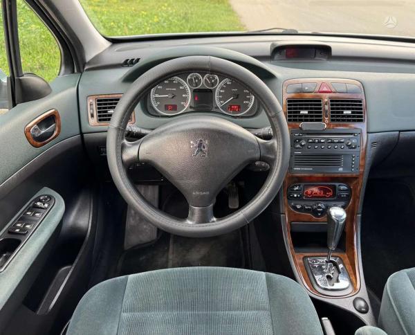 Pelēks Peugeot 307 2003 Viļņa, ar dzinēja tilpumu 1.60 L un nobraukumu 212 tūkst. km par 1850 €, foto 9 vietnē AUTOMOTO.COM.LV