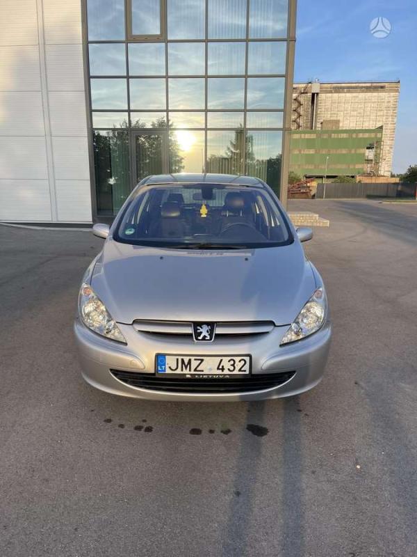 Pelēks Peugeot 307 2003 Kretinga, ar dzinēja tilpumu 2.00 L un nobraukumu 322 tūkst. km par 800 €, foto 3 vietnē AUTOMOTO.COM.LV