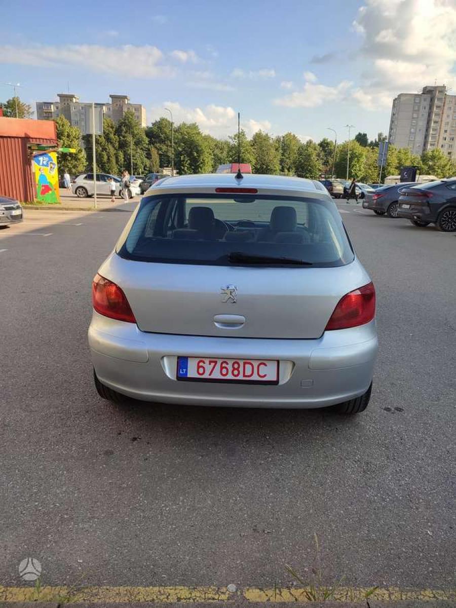Pelēks Peugeot 307 2003 Kauņa, ar dzinēja tilpumu 2.00 L un nobraukumu 220 tūkst. km par 1000 €, foto 6 vietnē AUTOMOTO.COM.LV