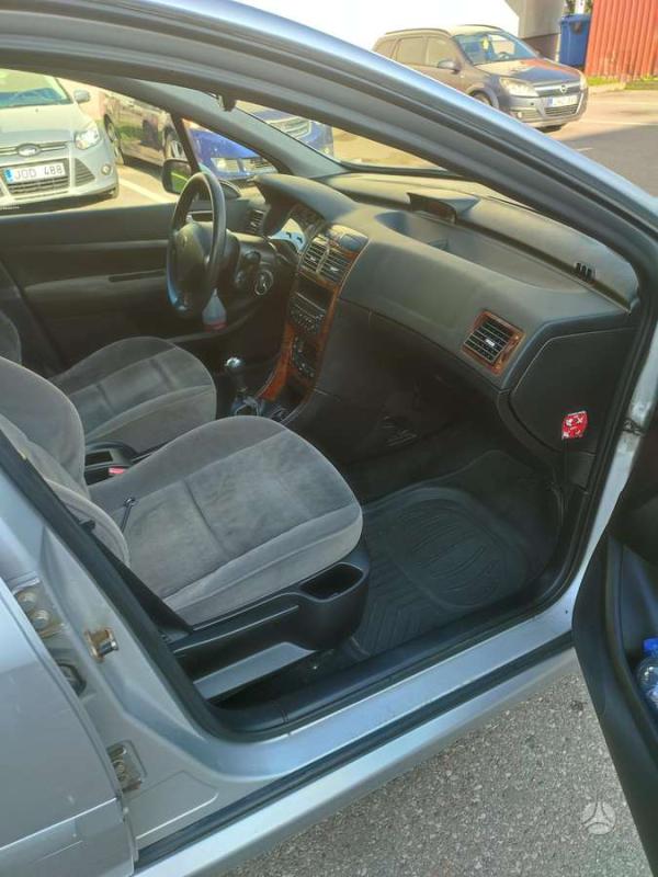 Grey Peugeot 307 2003 in Kaunas, with an engine capacity of 2.00 L and mileage of 220 thousand km for 1000 €, photo 8 on AUTOMOTO.COM.LV