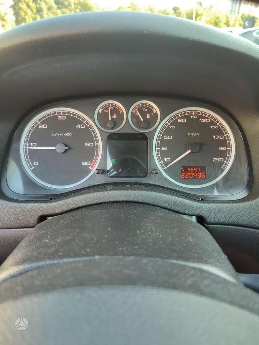 Pelēks Peugeot 307 2003 Kauņa, ar dzinēja tilpumu 2.00 L un nobraukumu 220 tūkst. km par 1000 €, foto 14 vietnē AUTOMOTO.COM.LV