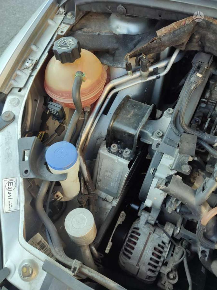 Pelēks Peugeot 307 2003 Kauņa, ar dzinēja tilpumu 2.00 L un nobraukumu 220 tūkst. km par 1000 €, foto 18 vietnē AUTOMOTO.COM.LV