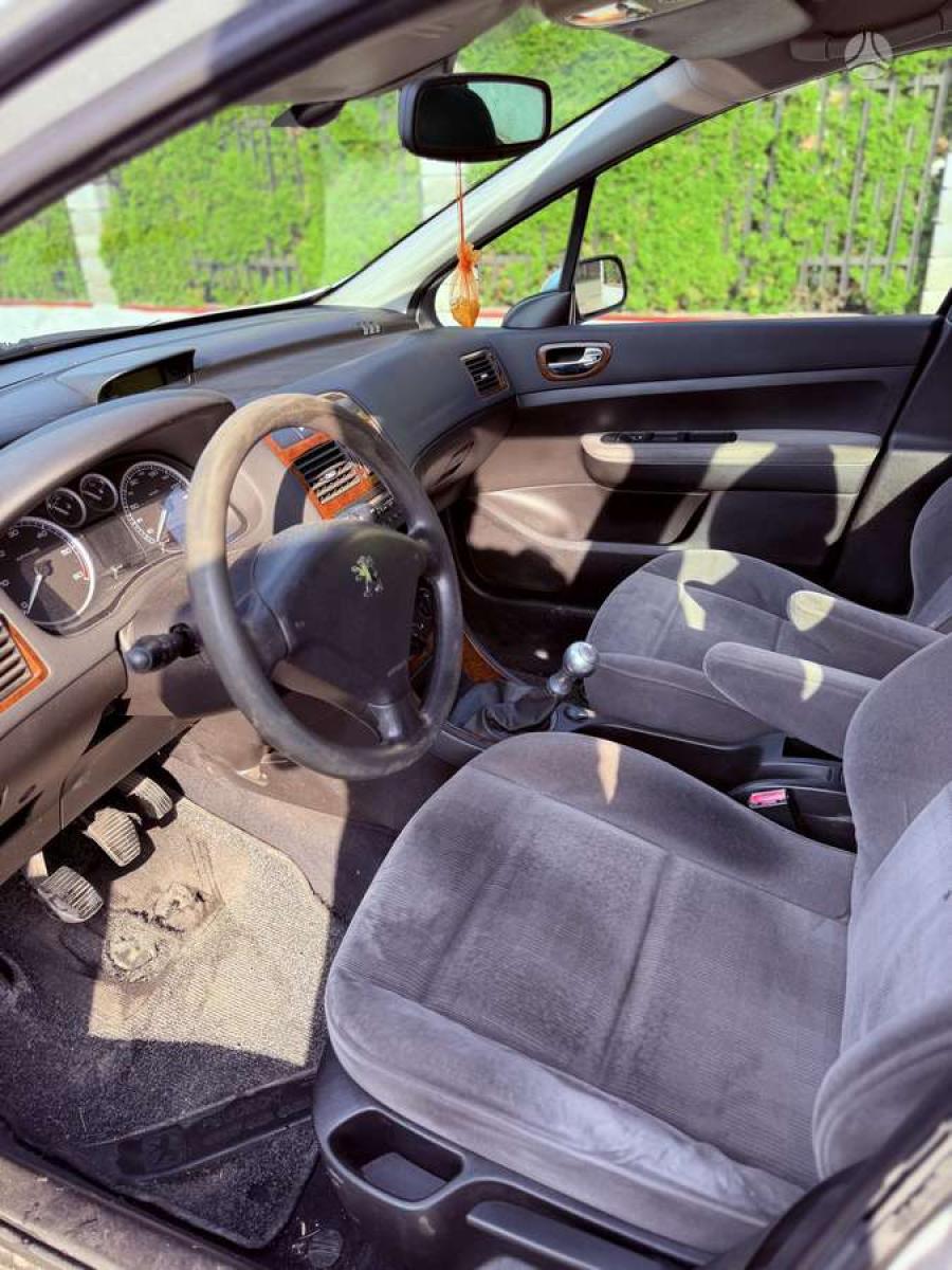 Grey Peugeot 307 2003 in Kaunas, with an engine capacity of 2.00 L and mileage of 376 thousand km for 700 €, photo 13 on AUTOMOTO.COM.LV