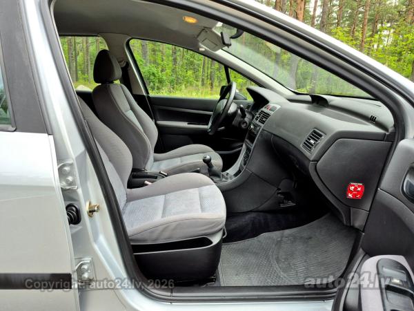 Pelēks Peugeot 307 2003 Tallina, ar dzinēja tilpumu 1.40 L un nobraukumu 64 tūkst. km par 1990 €, foto 6 vietnē AUTOMOTO.COM.LV