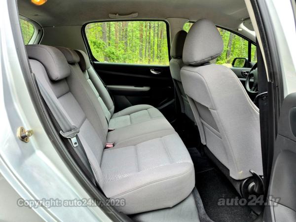 Pelēks Peugeot 307 2003 Tallina, ar dzinēja tilpumu 1.40 L un nobraukumu 64 tūkst. km par 1990 €, foto 7 vietnē AUTOMOTO.COM.LV