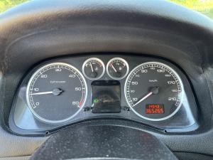 Grey Peugeot 307 2004 in Ukmerge, with an engine capacity of 1.60 L and mileage of 365 thousand km for 650 €, photo 12 on AUTOMOTO.COM.LV