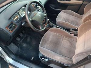 Grey Peugeot 307 2004 in Akmene, with an engine capacity of 2.00 L and mileage of 260 thousand km for 850 €, photo 8 on AUTOMOTO.COM.LV