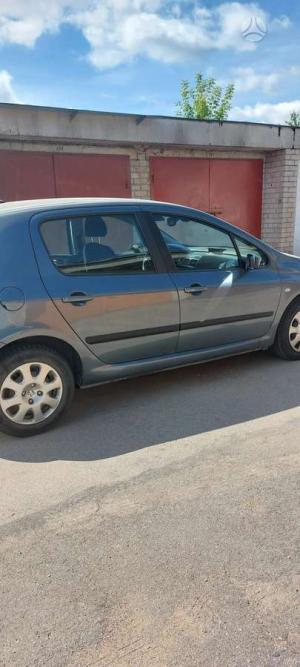 Grey Peugeot 307 2004 in Kaunas, with an engine capacity of 1.56 L and mileage of 181 thousand km for 1000 €, photo 5 on AUTOMOTO.COM.LV