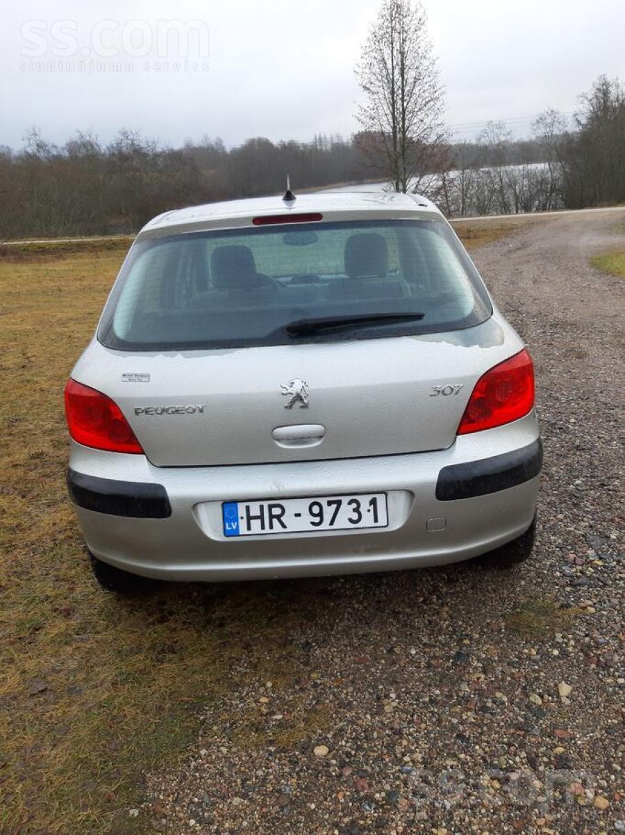 Grey Peugeot 307 2005 in Preili, with an engine capacity of 1.60 L and mileage of 116 thousand km for 1290 €, photo 2 on AUTOMOTO.COM.LV