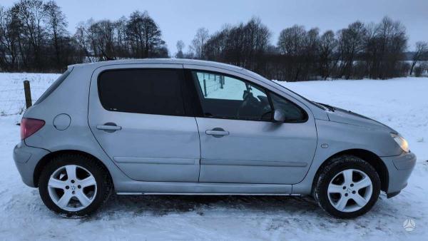 Grey Peugeot 307 2005 in Raseiniai, with an engine capacity of 1.56 L and mileage of 350 thousand km for 1000 €, photo 7 on AUTOMOTO.COM.LV