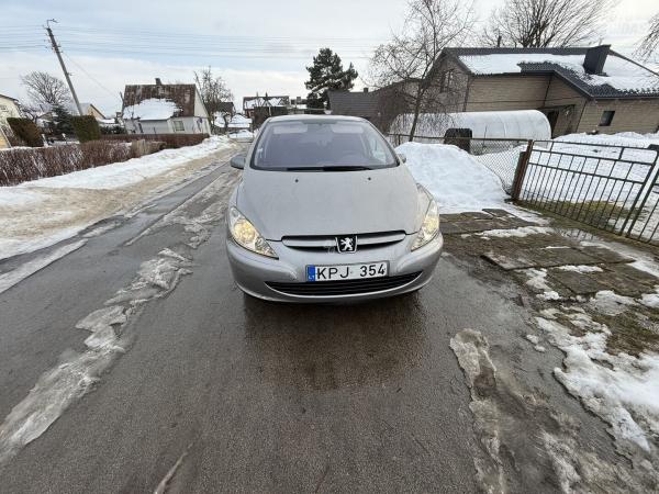 Grey Peugeot 307 2005 in Panevezys, with an engine capacity of 1.60 L and mileage of 351 thousand km for 1200 €, photo 2 on AUTOMOTO.COM.LV