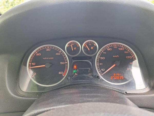 Серый Пежо 307 2005 в Кельме, объемом двигателя 1.60 л и пробегом 260 тыс. км за 1080 €, фото 9 на AUTOMOTO.COM.LV