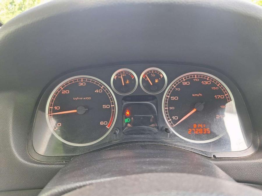 Серый Пежо 307 2005 в Кельме, объемом двигателя 1.60 л и пробегом 260 тыс. км за 1080 €, фото 10 на AUTOMOTO.COM.LV