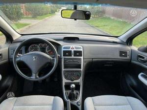 Pelēks Peugeot 307 2005 Viļņa, ar dzinēja tilpumu 1.60 L un nobraukumu 165 tūkst. km par 500 €, foto 6 vietnē AUTOMOTO.COM.LV