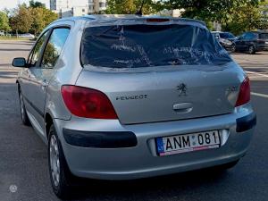 Pelēks Peugeot 307 2005 Viļņa, ar dzinēja tilpumu 1.60 L un nobraukumu 165 tūkst. km par 500 €, foto 7 vietnē AUTOMOTO.COM.LV