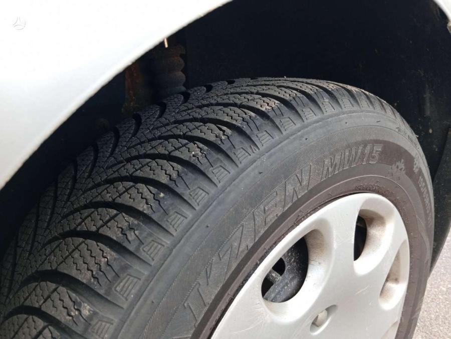 Pelēks Peugeot 307 2005 Viļņa, ar dzinēja tilpumu 1.60 L un nobraukumu 165 tūkst. km par 500 €, foto 10 vietnē AUTOMOTO.COM.LV